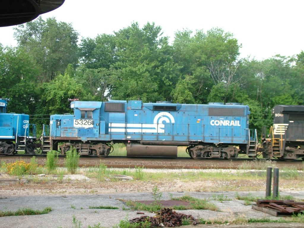 Conrail Paint lives on 5326